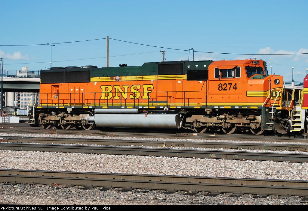 BNSF 8274